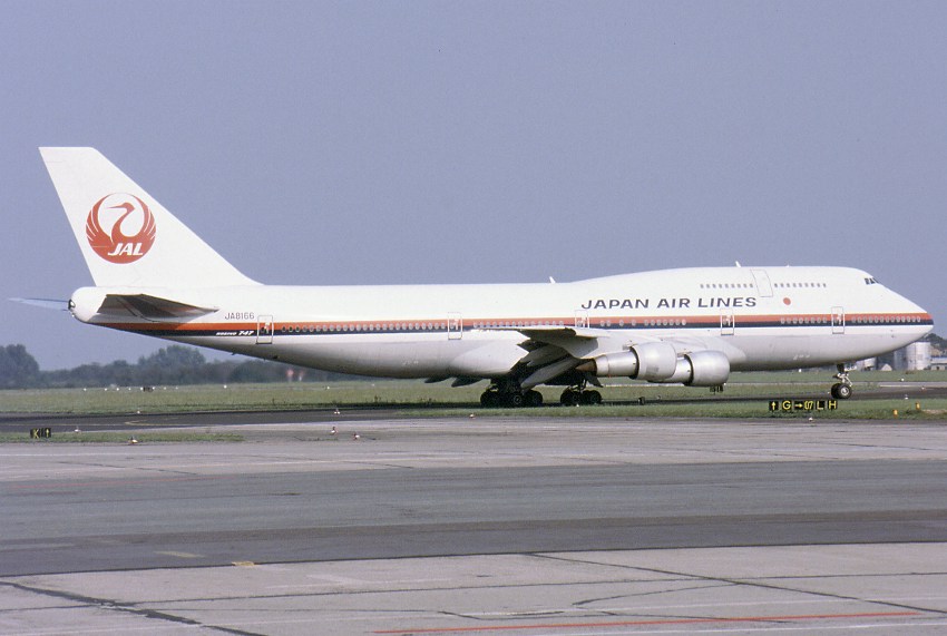 JAL B747-300 JA8166