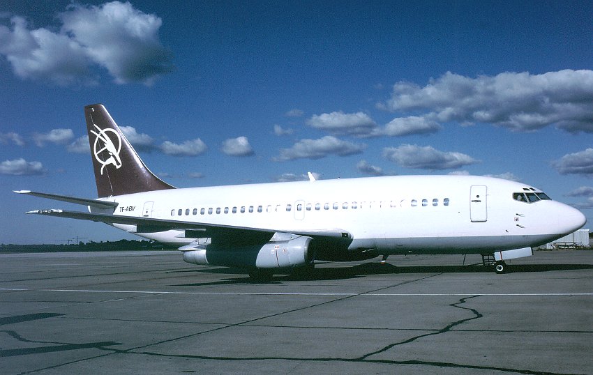 Quatar Airways Boeing 737-2 TF-ABV