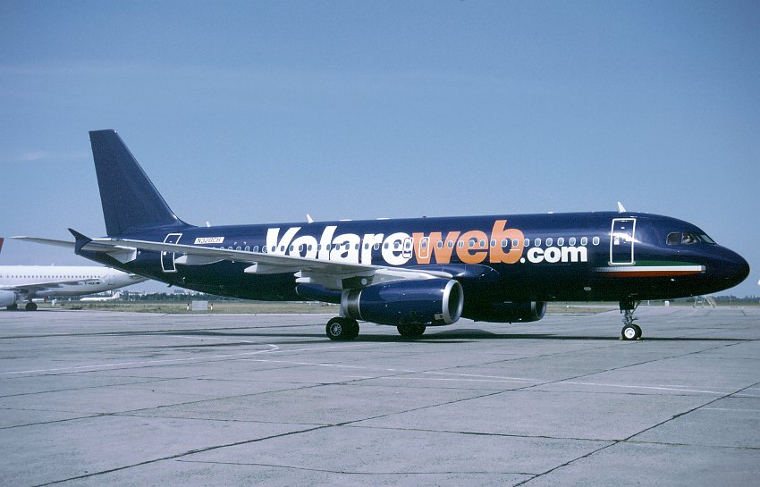 Volare Web A320 N320CH