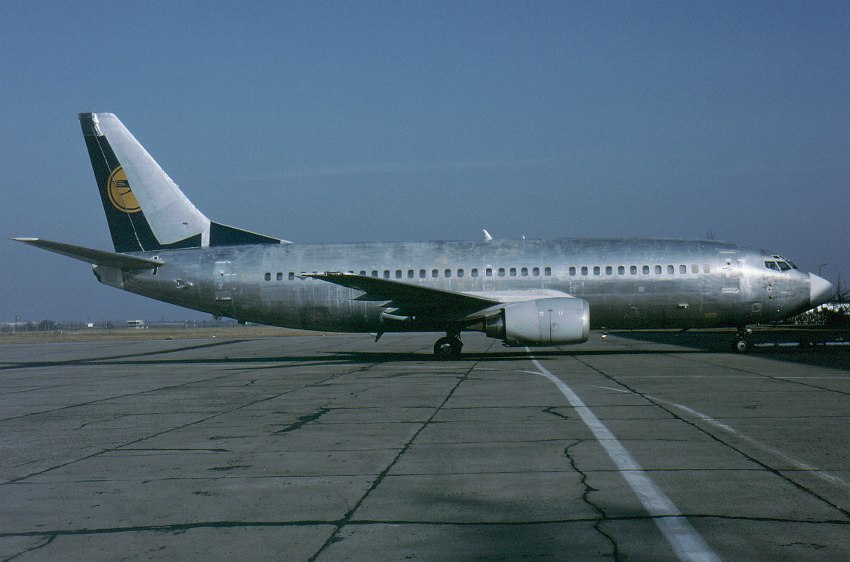 Lufthansa B737-300QC D-ABWC all silver