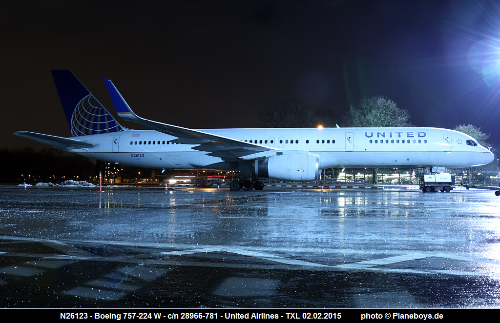 N26123 - Boeing 757-224 W - 28966-781 - United Airlines